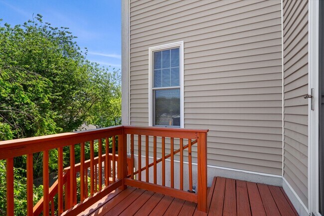 157 Clay St, Quincy, MA 02170 - Townhome Rentals in Quincy MA ...
