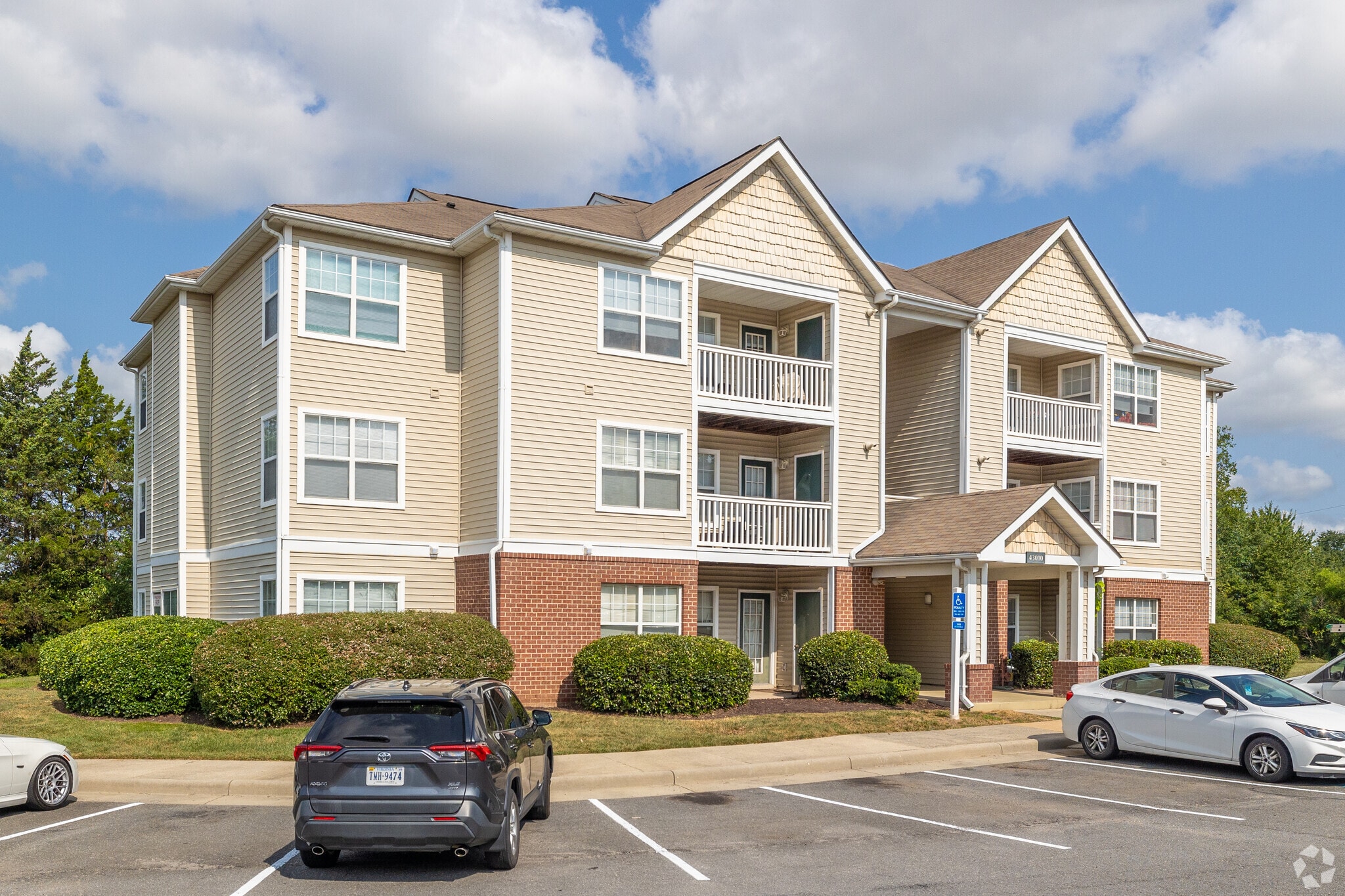 The Devon at South Riding - 43001 Thoroughgood Dr Chantilly, VA 20152 ...