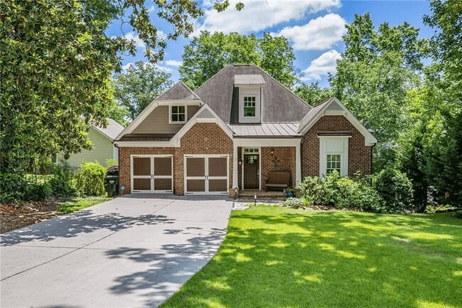 Downtown Norcross Apartments for Rent with High Ceilings - Norcross, GA ...