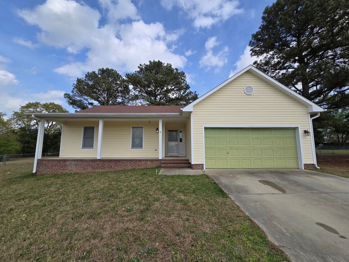 5285 Marvin Dr, Spring Lake, NC 28390 - House Rental in Spring Lake, NC ...