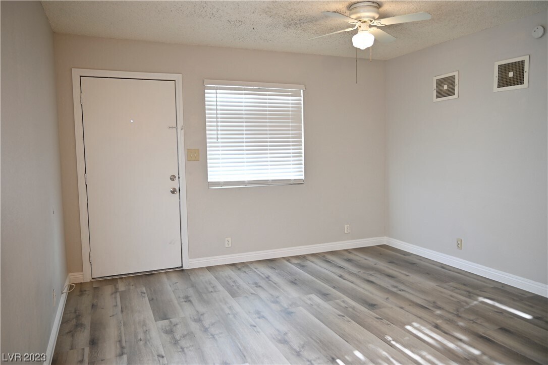 5806 Dodd St Unit D, Las Vegas, NV 89122 - Condo for Rent in Las Vegas ...