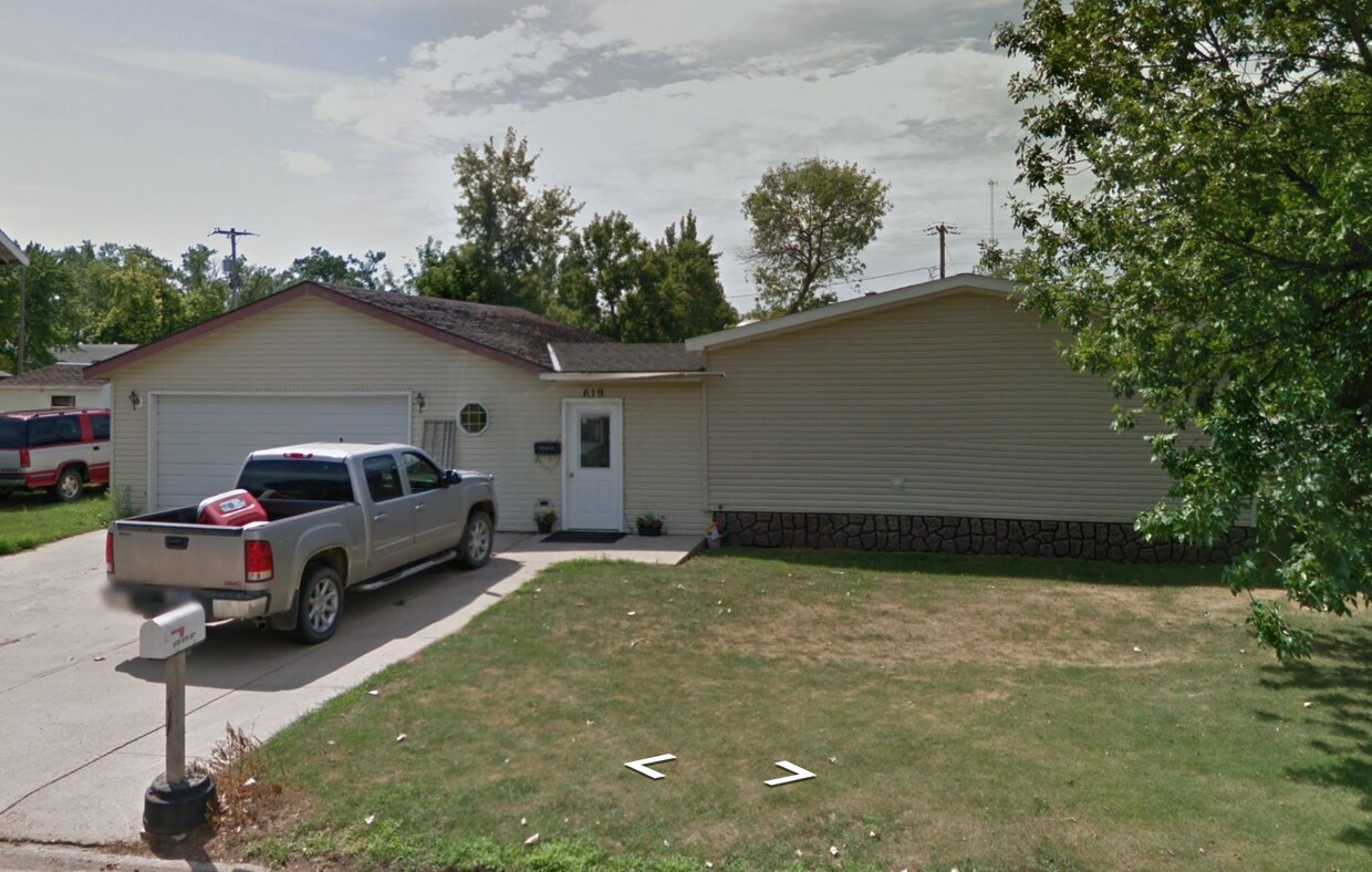 619 8th St, Britton, SD 57430 - House Rental in Britton, SD ...