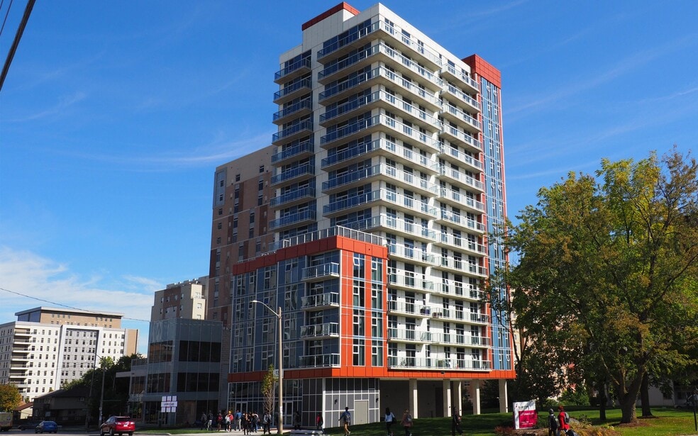 Apartments for Rent Near University of Waterloo Main Campus - Waterloo ...