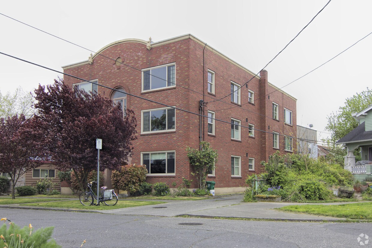 1705 S Stevens St, Seattle, WA 98144 - Seattle, WA, 98144 | Apartments.com