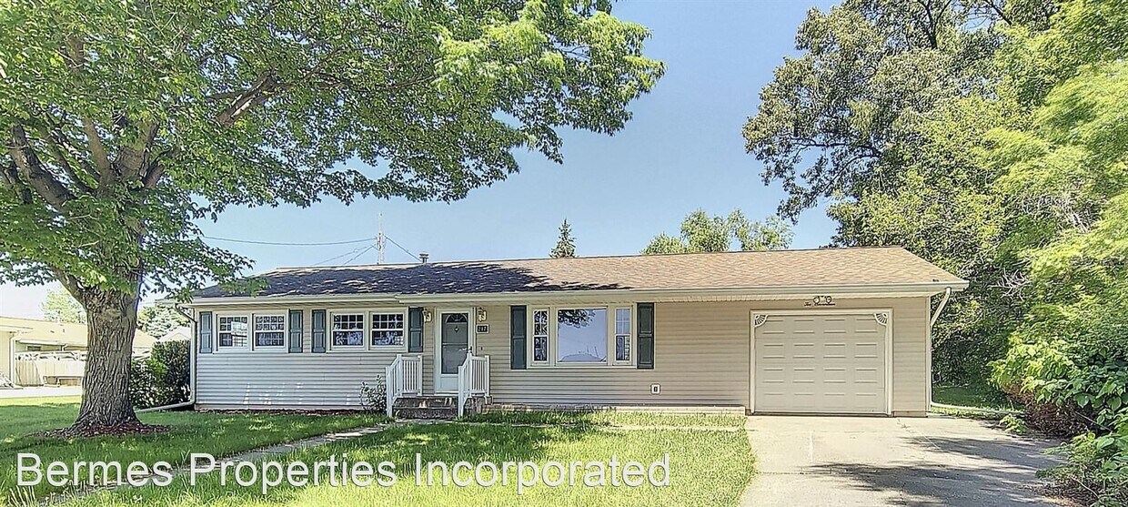 217 E 9th Ave, Colona, IL 61241 - House Rental in Colona, IL ...