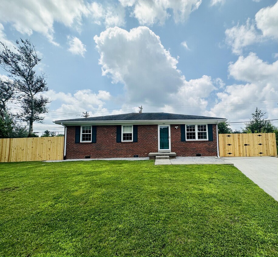 3669 Sundart Dr, Lexington, KY 40517 - House Rental in Lexington, KY ...
