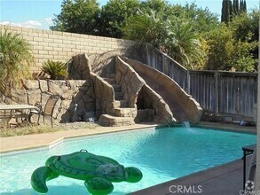 Houses for Rent with Garages in El Sobrante Riverside, CA