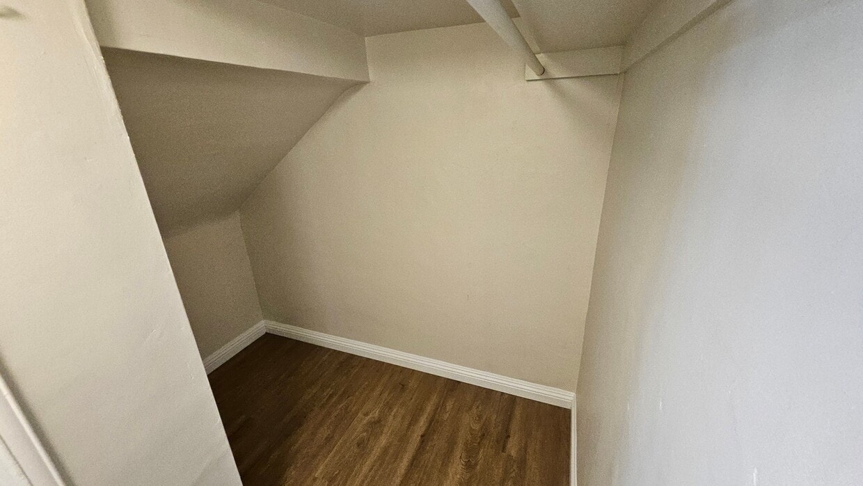 527 Alexandria Ave Unit 2, Los Angeles, CA 90004 | Apartments.com