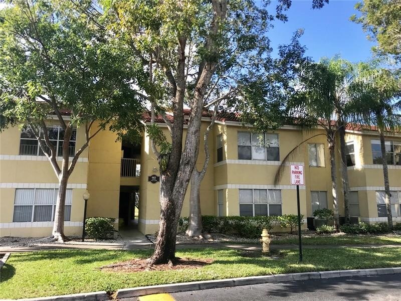 663 Vista Isles Dr, Sunrise, FL 33325 - Condo for Rent in Sunrise, FL ...