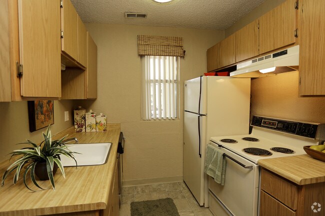 Sienna Place Apartments - 1698 Lenmar Dr Colorado Springs, CO ...