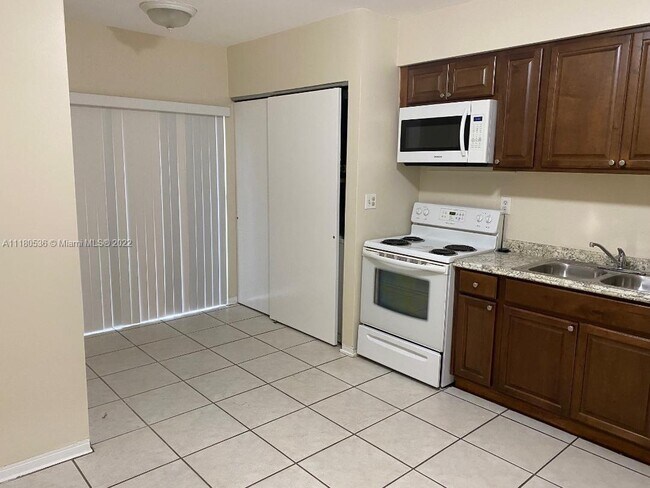 7332 SW 63rd Ct, South Miami, FL 33143 - House Rental in South Miami ...