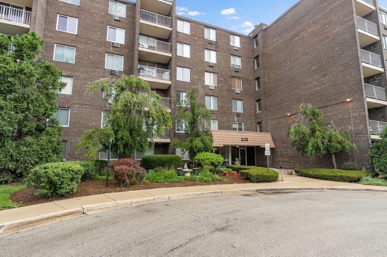 225 S Rohlwing Rd Unit 101, Palatine, IL 60074 - 225 S Rohlwing Rd ...