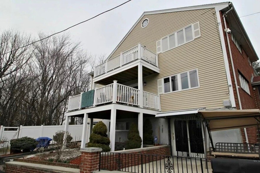 60 Augusta St Unit 2, Revere, MA 02151 - Condo for Rent in Revere, MA ...