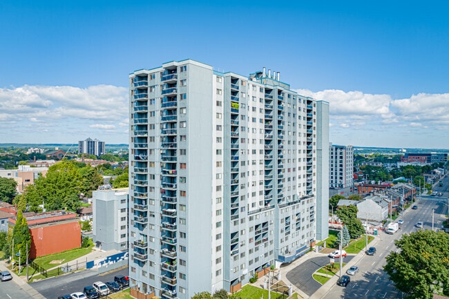 Hamilton Central A Hamilton Apartments for Rent with Hardwood Floors ...