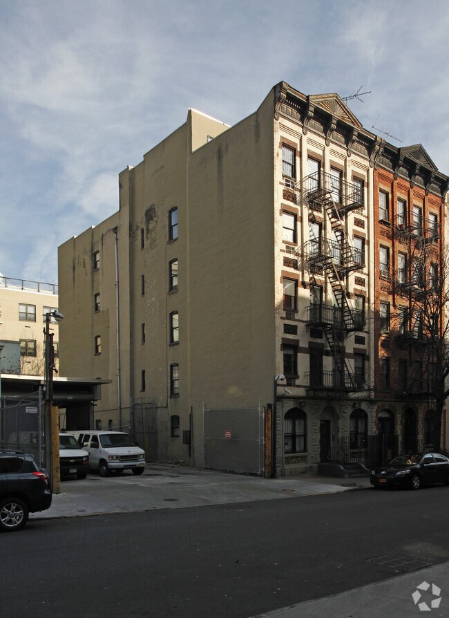 109 West 105th Street Rentals - New York, NY | Apartments.com
