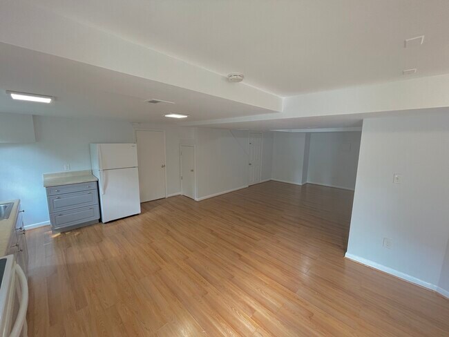 1307 Sarah Dr Unit Low level efficiency, Silver Spring, MD 20904 - 1307 ...