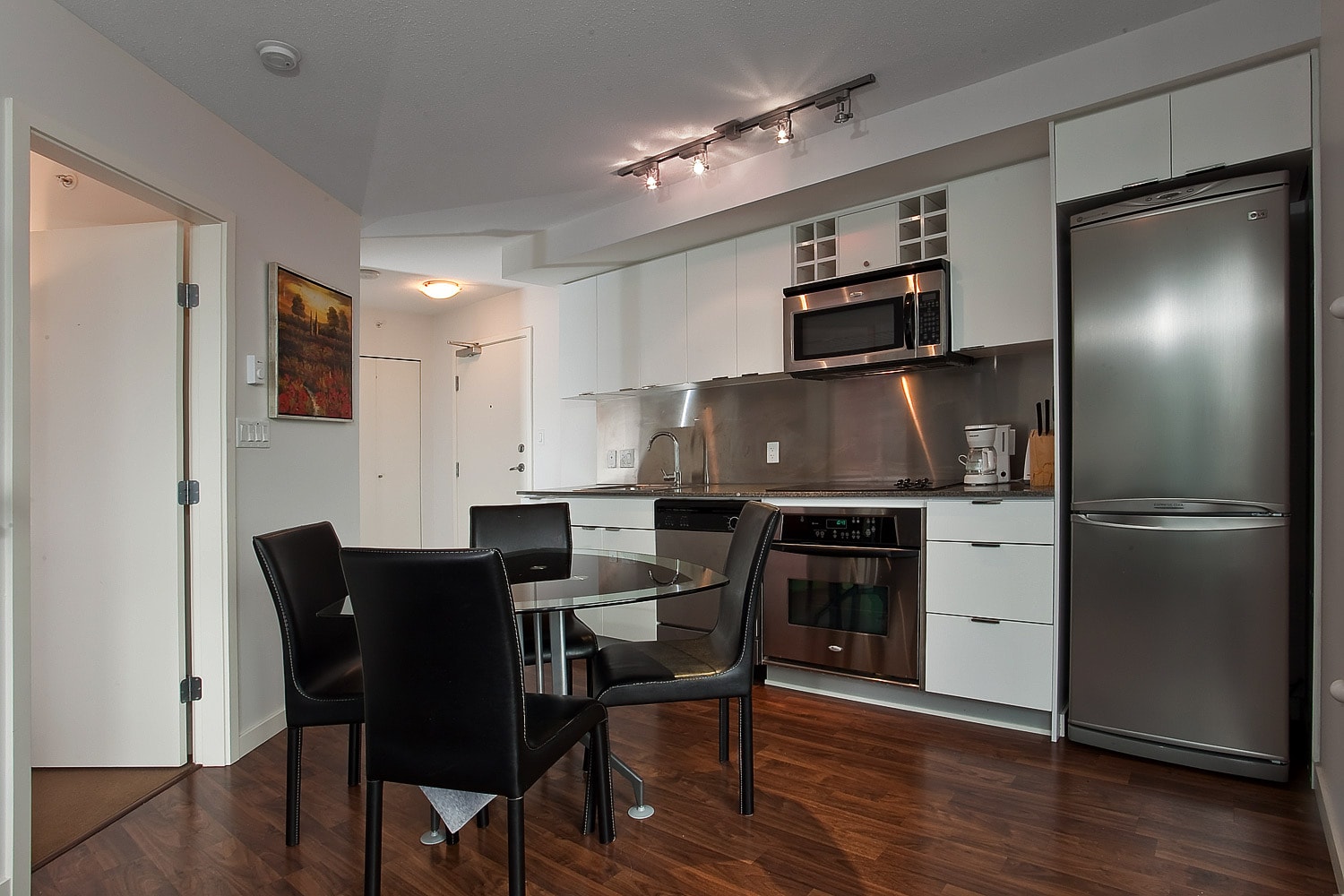 788 Hamilton St, Vancouver, BC V6B 0E9 - Townhouse for Rent in ...