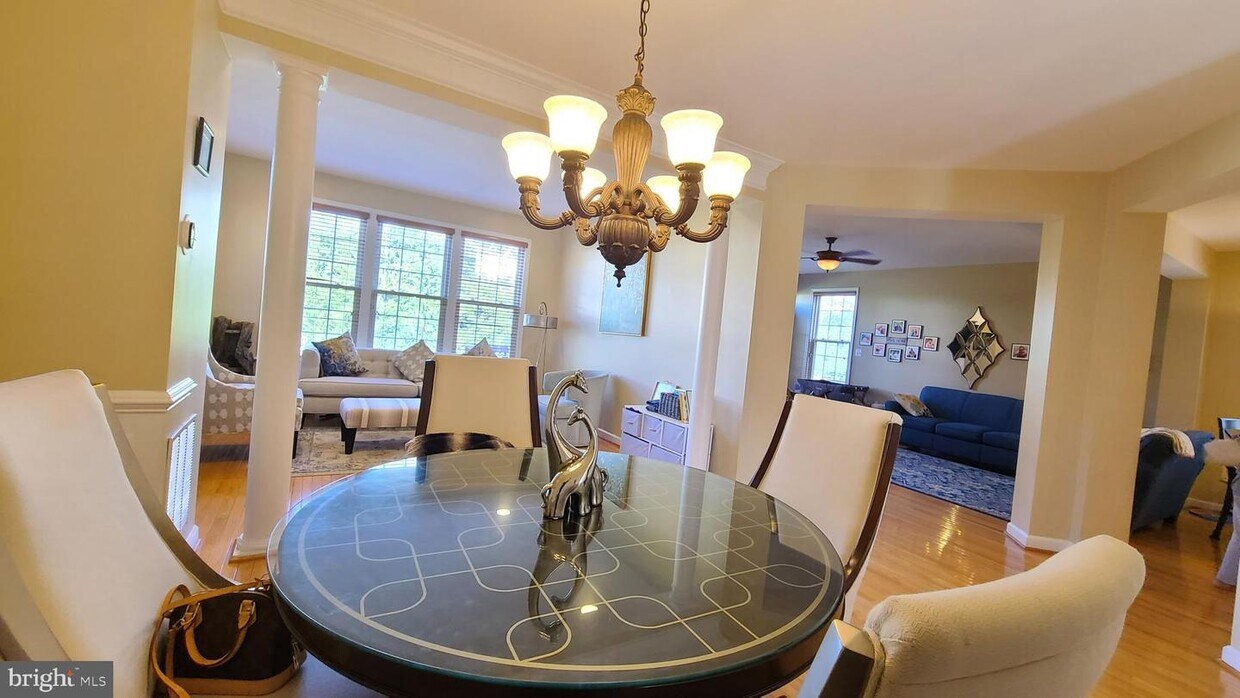 11328 Bulova Ln, Fairfax, VA 22030 - House Rental in Fairfax, VA ...
