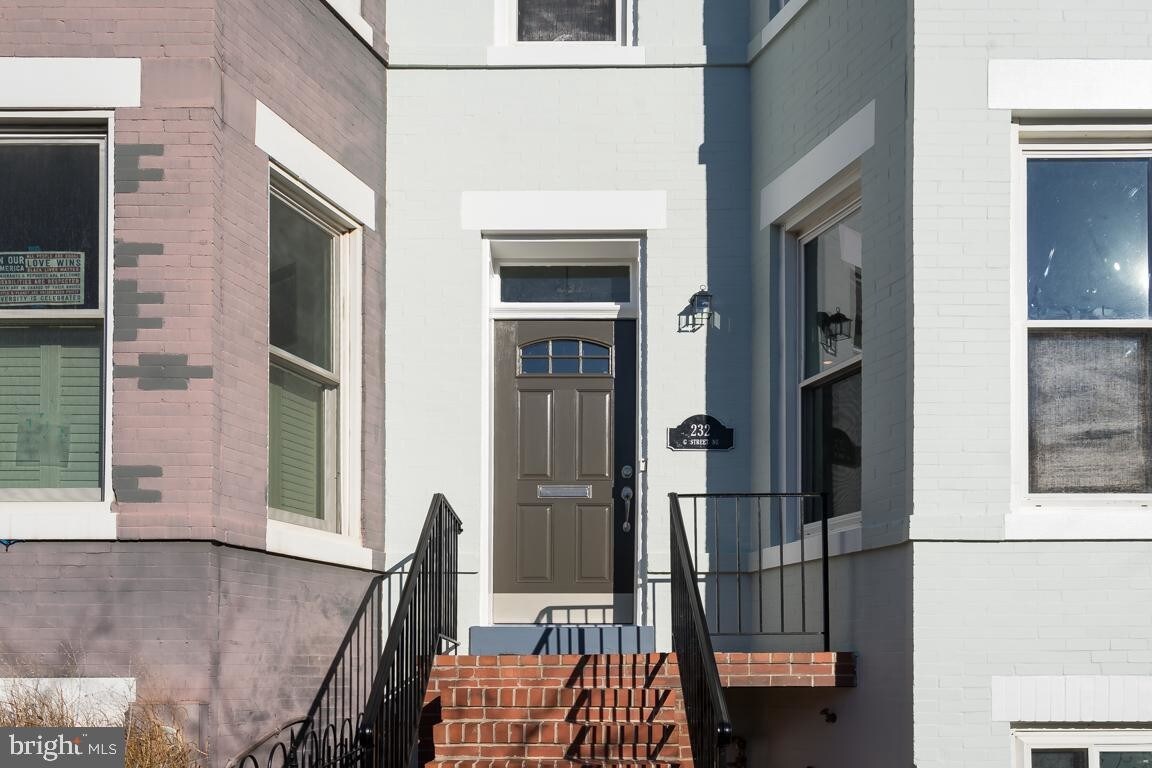 232 G St NE, Washington, DC 20002 - Townhome Rentals in Washington DC ...