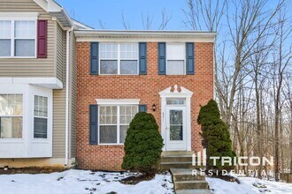 Kingsview Apartments for Rent with Hardwood Floors - White Plains, MD ...