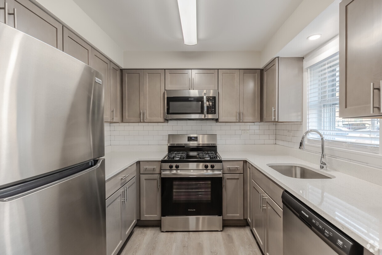 8524-8532 W Gregory St, Chicago, IL 60656 - 8524-8532 W Gregory St ...