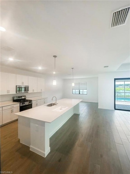 19421 Hinkley Dr, Estero, FL 33928 | Apartments.com