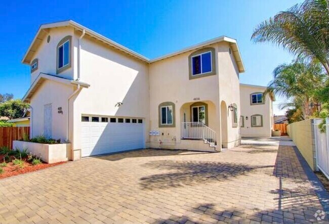 Westview Heights Apartments for Rent with a Balcony - Los Angeles, CA ...