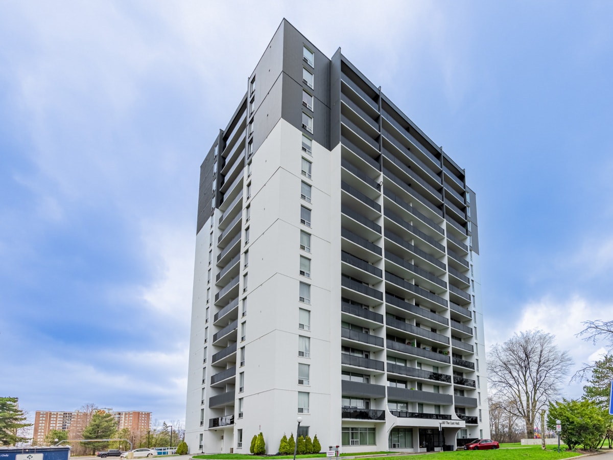 580 The East Mall Apartments - 580 The East Mall Toronto, ON ...
