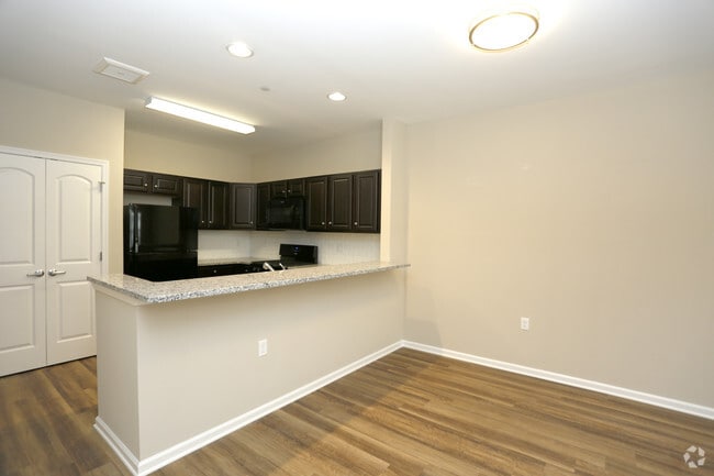 The Ponds at Jackson Twenty-One Apartments - Jackson, NJ | Apartments.com
