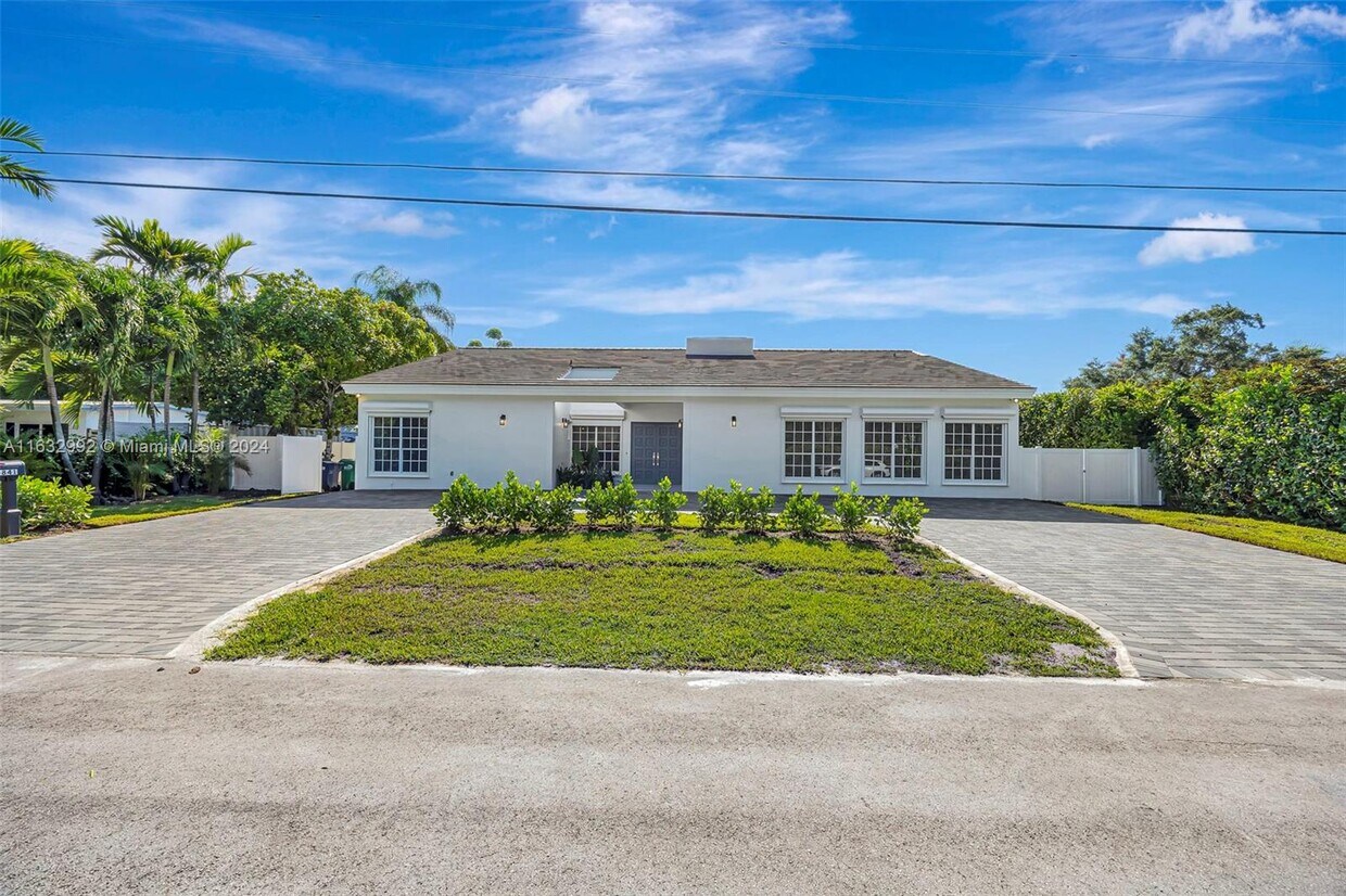 6841 SW 71st Ave, Miami, FL 33143 - House Rental in Miami, FL ...