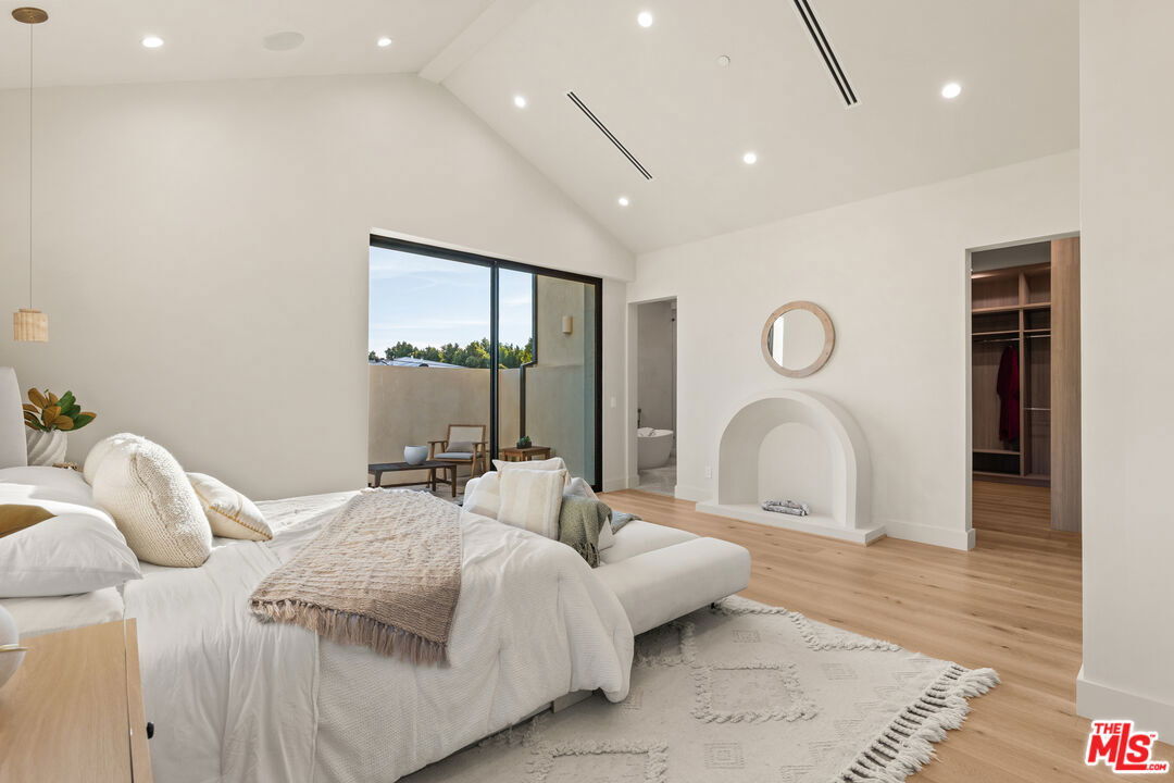 11748 La Maida St, Los Angeles, CA 91607 - House Rental in Los Angeles ...