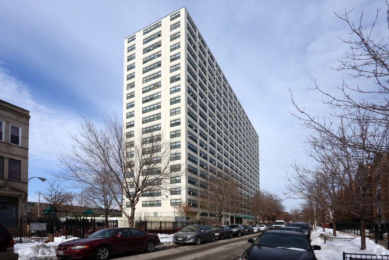 United Winthrop Cooperative - Apartments in Chicago, IL | Apartments.com
