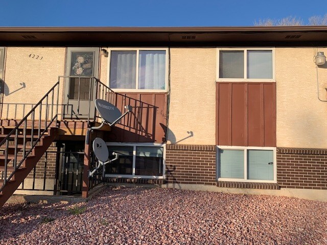 4223 Forrest Hill Rd Unit # 2, Colorado Springs, CO 80907 - 4223 ...
