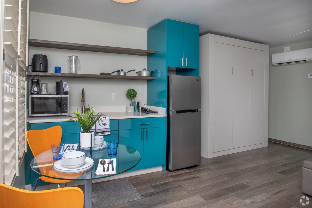 Swan Luxury Studio Apartments - Apartments in Tallahassee, FL ...