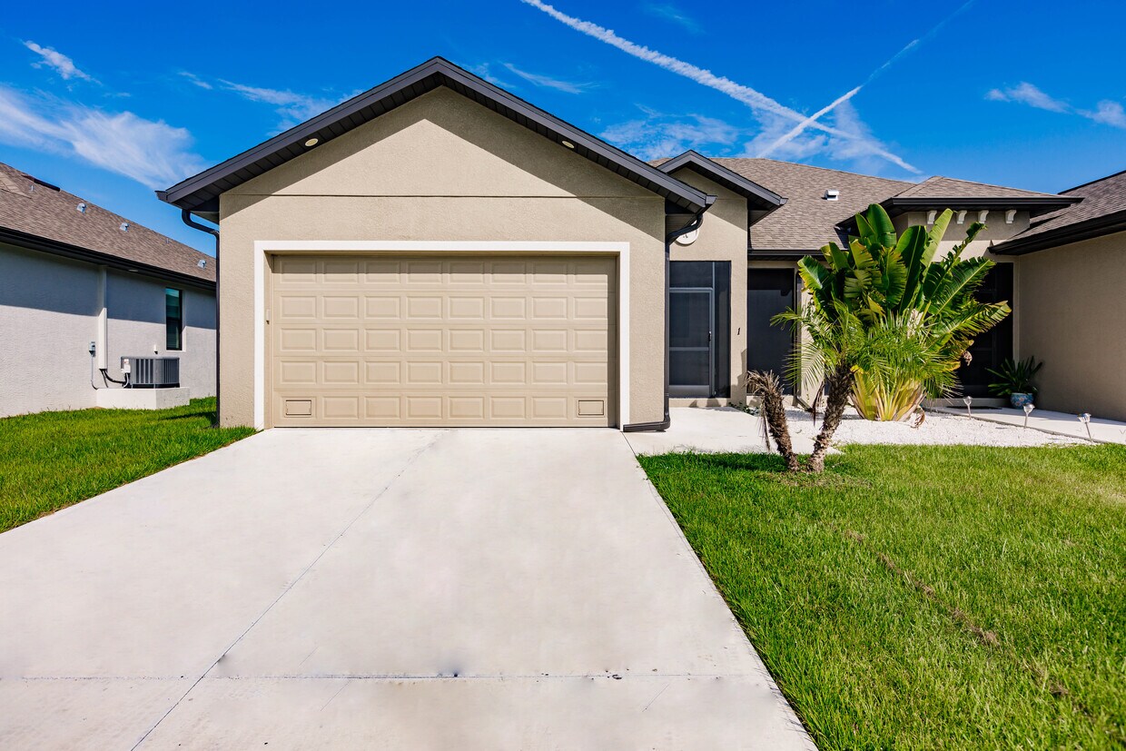 283 Boundary Blvd, Rotonda West, FL 33947 - Townhome Rentals in Rotonda ...