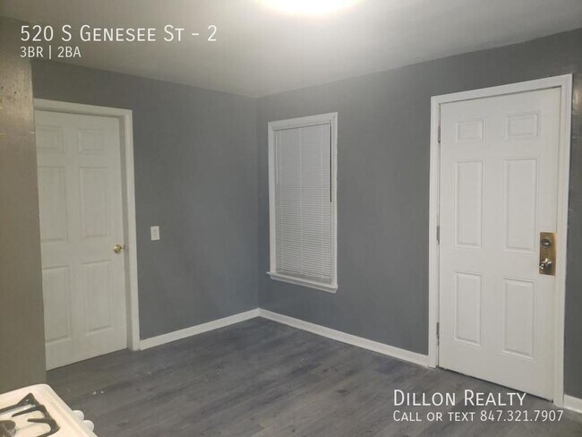 520 S Genesee St Unit 2, Waukegan, IL 60085 - Room for Rent in Waukegan ...