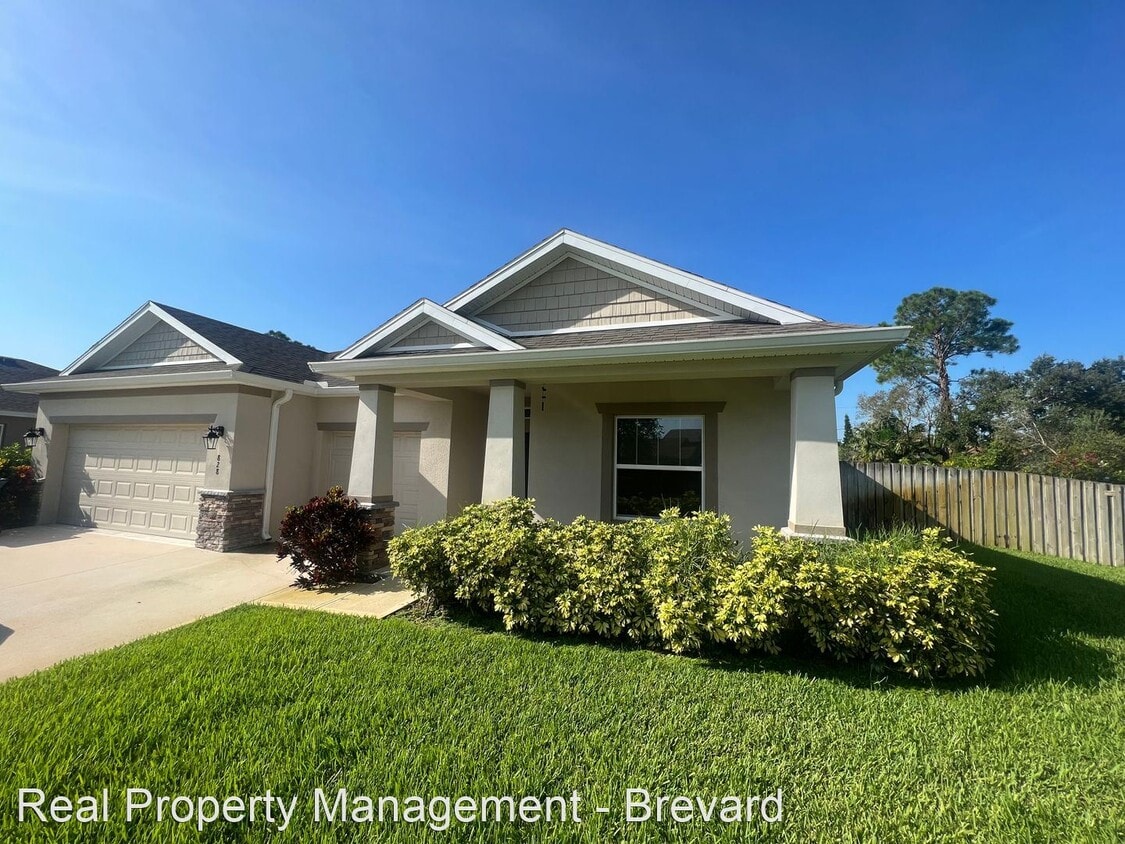 828 Walden Blvd SE, Palm Bay, FL 32909 - House Rental in Palm Bay, FL ...