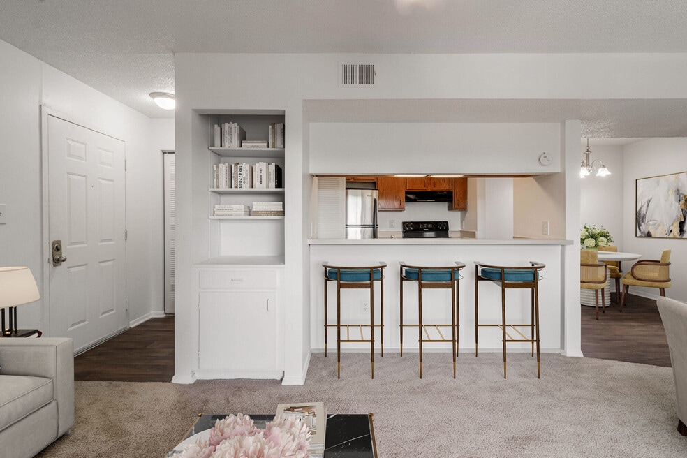 Corporate Housing Near Westwood | Apartments.com