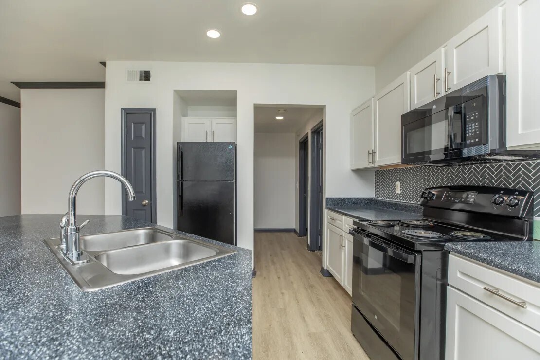 7828 Pat Booker Rd Unit 0215, Live Oak, TX 78233 - Room for Rent in ...