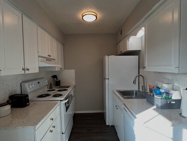 Autumn Ridge Apartments - Apartments in Tulsa, OK | Apartments.com