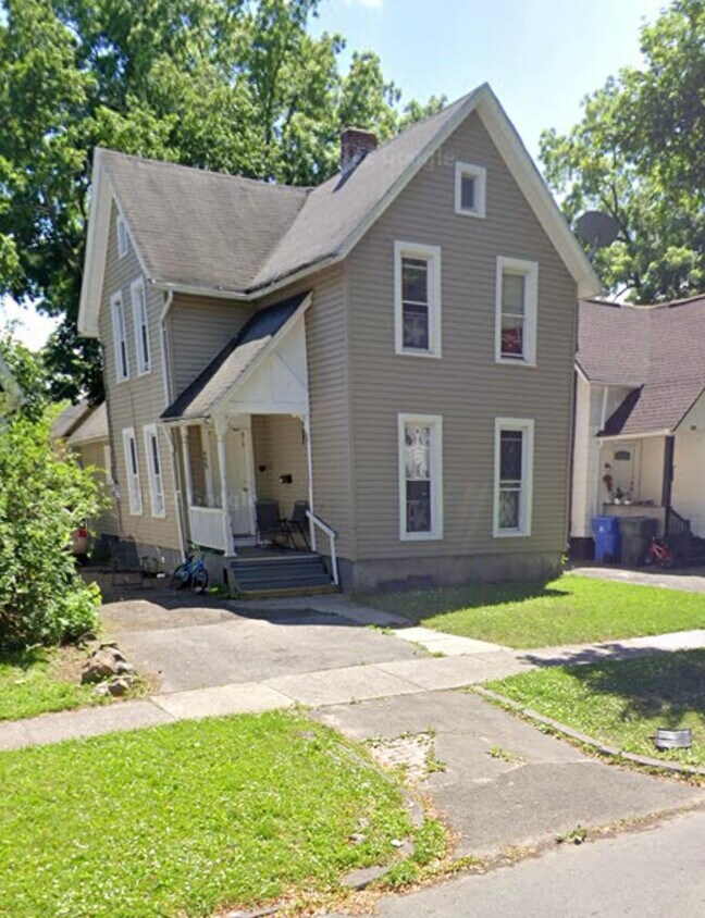 455 Cottage St, Rochester, NY 14611 - House Rental in Rochester, NY ...