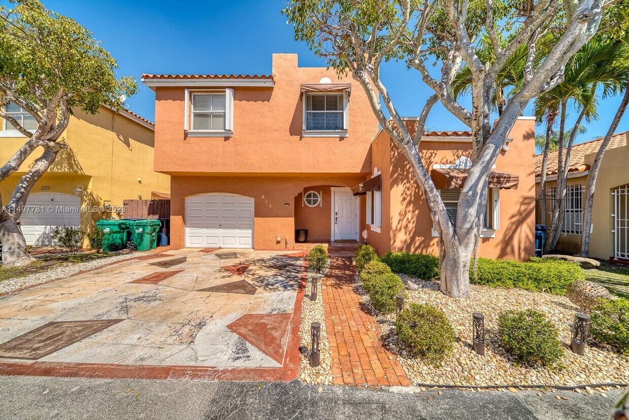 235 NW 85th Ct, Miami, FL 33126 - House Rental in Miami, FL ...