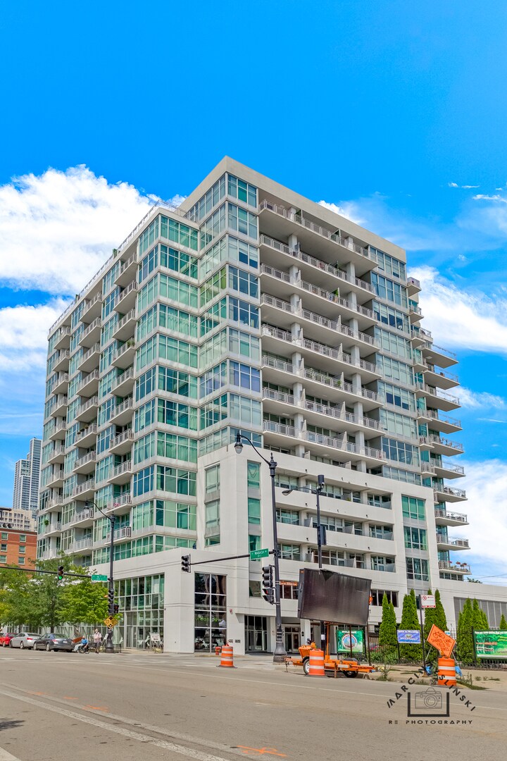 50 E 16th St Unit 414, Chicago, IL 60616 - Condo for Rent in Chicago ...