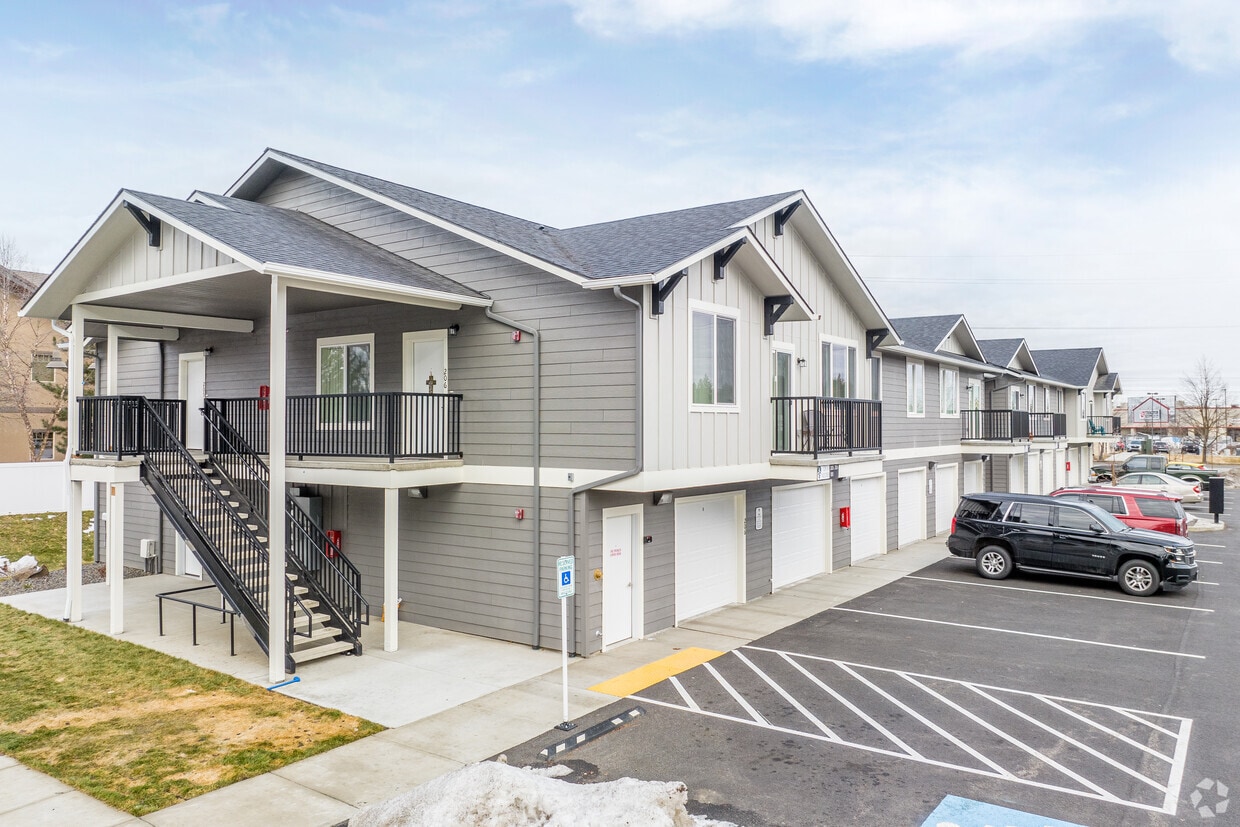 The Landmark - 128 W Neider Ave Coeur D'alene, ID 83815 | Apartments.com