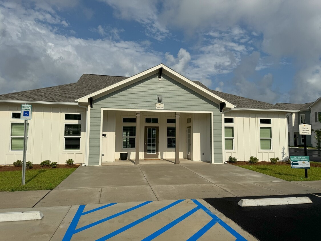 Las Colinas - 9815 James Rd Foley, AL 36535 | Apartments.com
