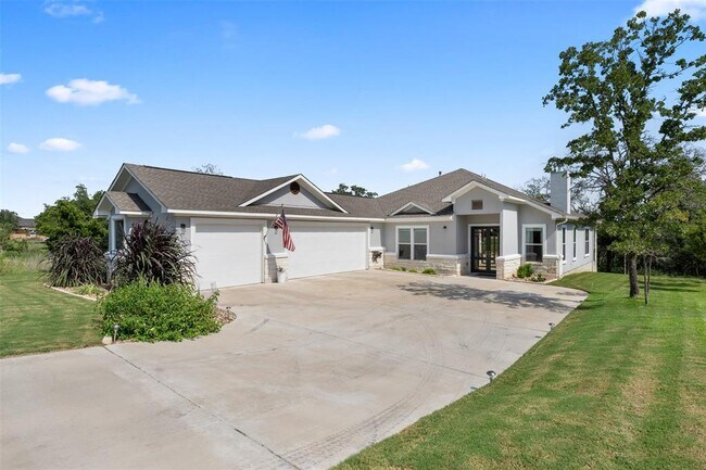 111 Tylee Cir, Bastrop, TX 78602 - House Rental in Bastrop, TX ...