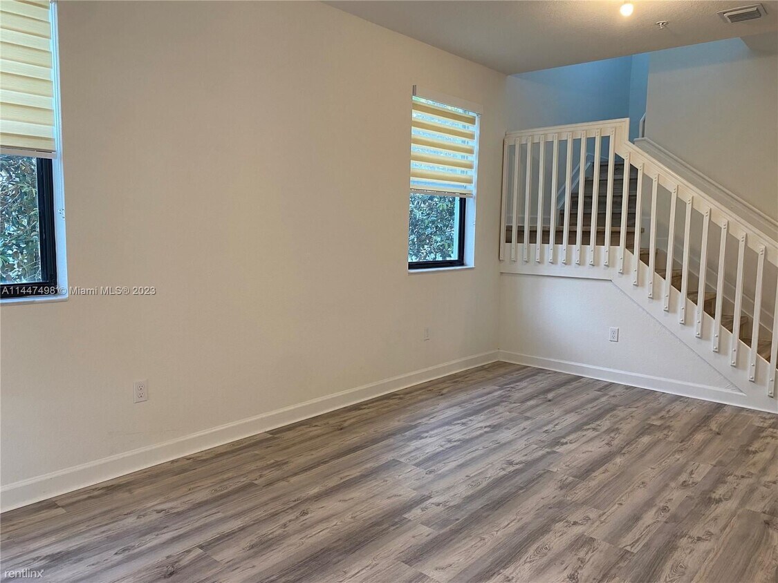 201 SW 159th Dr, Pembroke Pines, FL 33027 - Townhome Rentals in ...