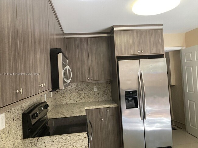 11443 SW 148th Pl, Miami, FL 33196 - Townhome Rentals in Miami FL | Apartments.com