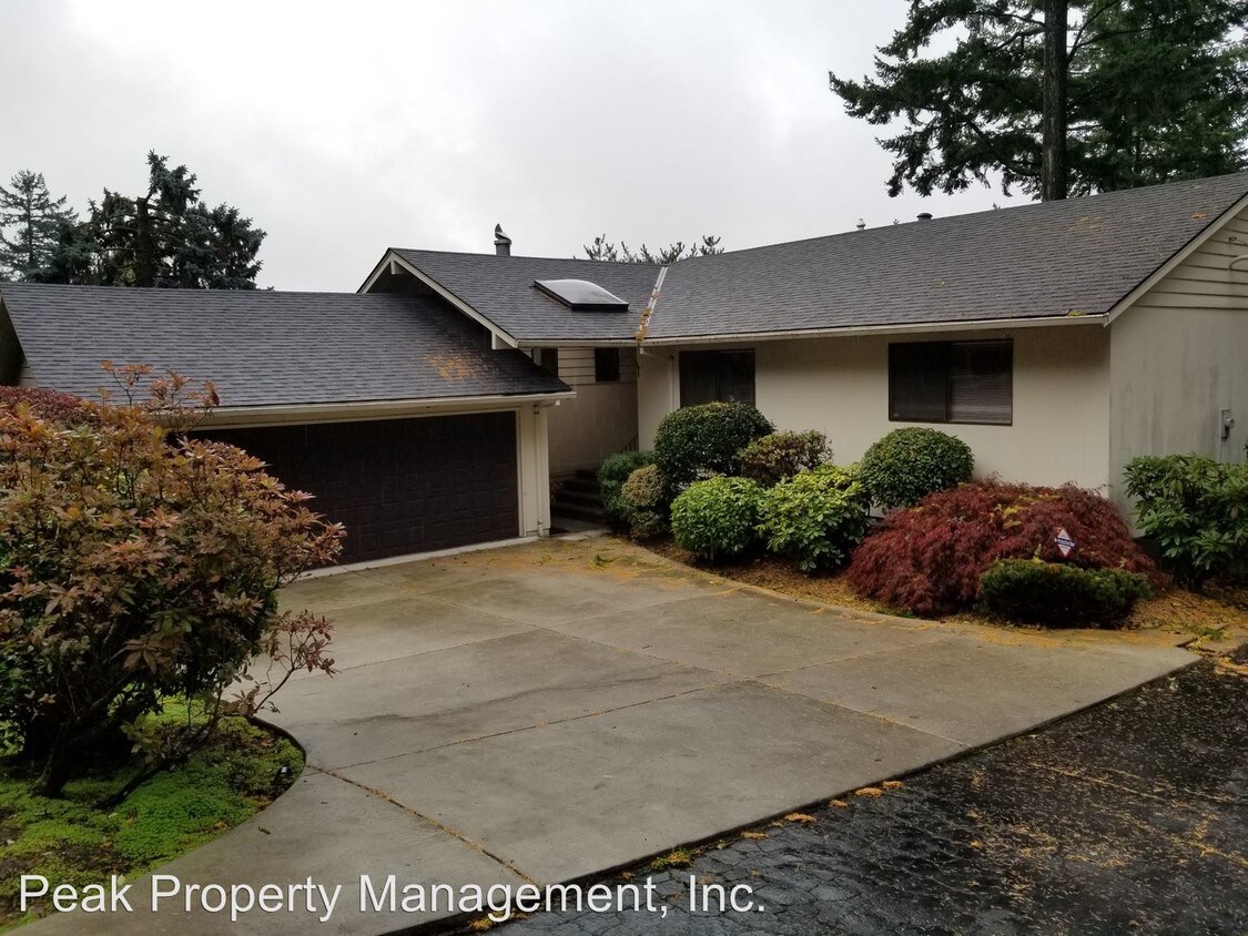4308 SW Chesapeak Ave, Portland, OR 97239 - House Rental in Portland ...