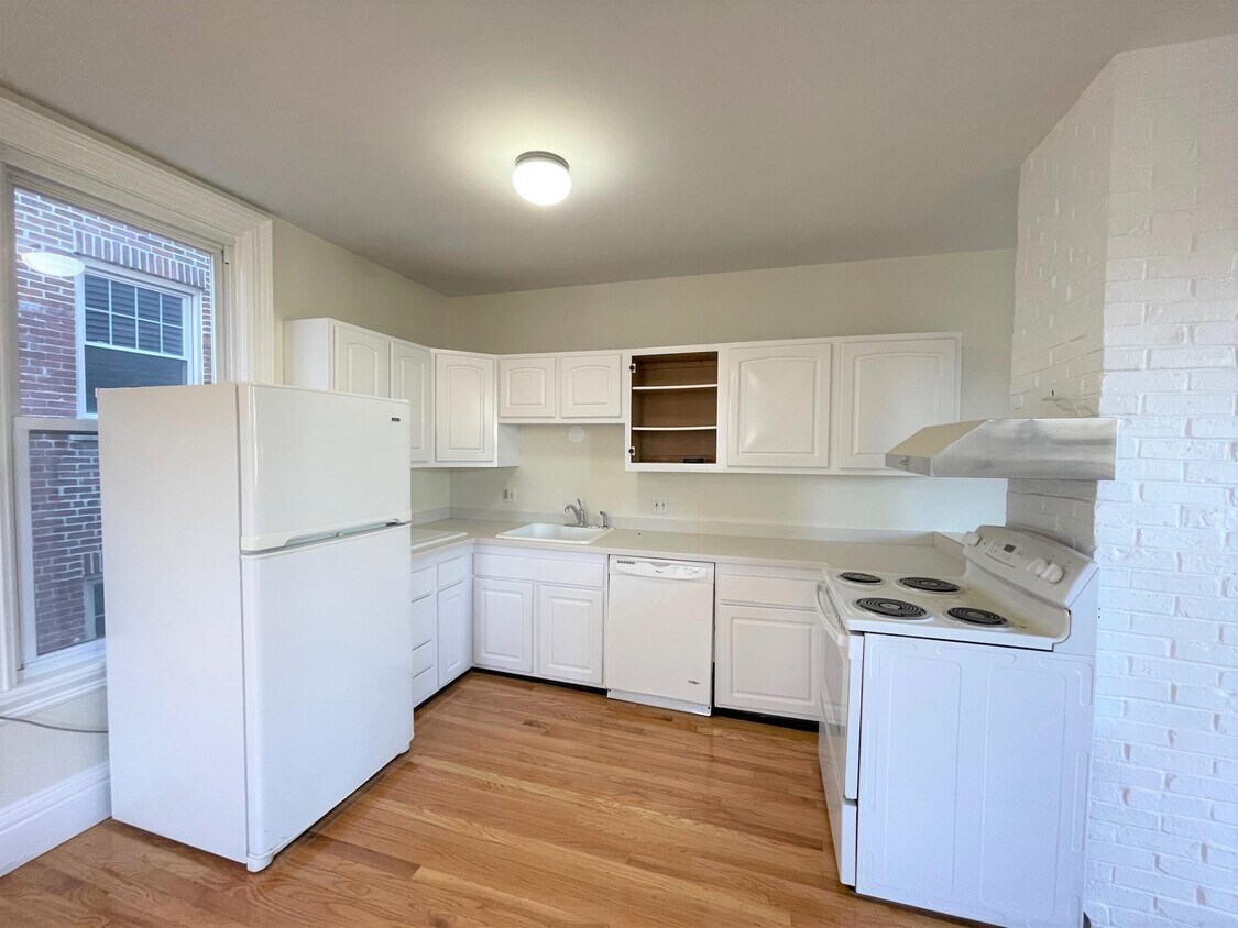 45 Maple St Unit 4, Malden, MA 02148 - 45 Maple St Malden, MA 02148 ...